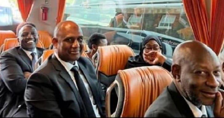 Ruto, African Leaders Rides A Bus To Queen Elizabeth Funeral