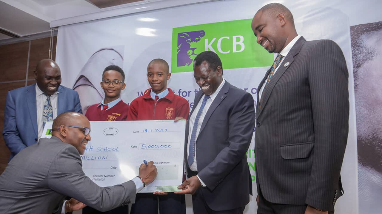Mang’u high school aviation programme get a boost from KCB bank