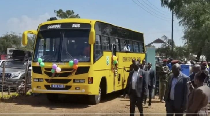 Surprise as Ruto arrives in Homa Bay in a bus-Omollo homecoming